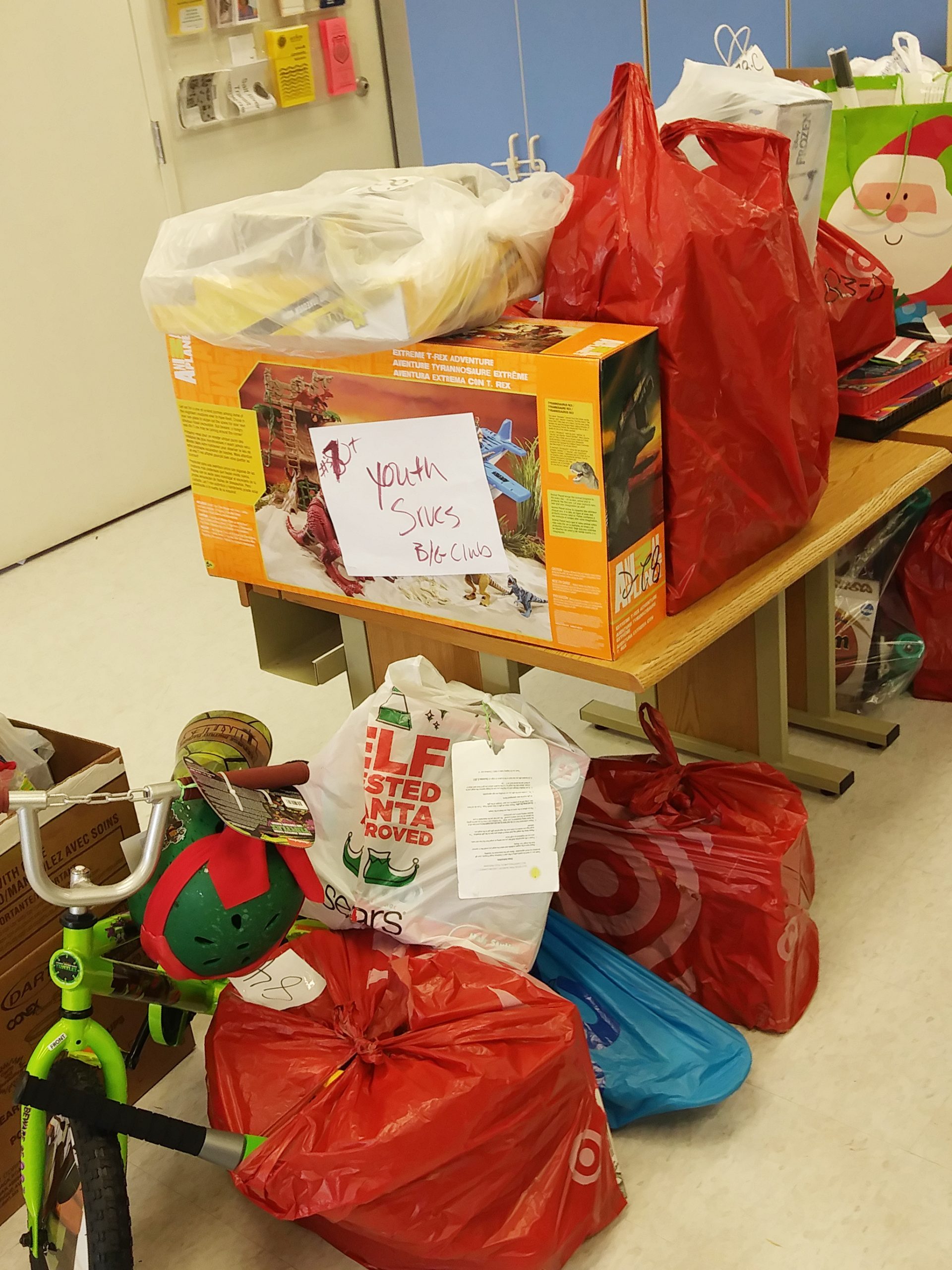 Christmas Angel Tree Program Continues at SRPMIC | O'Odham Action News