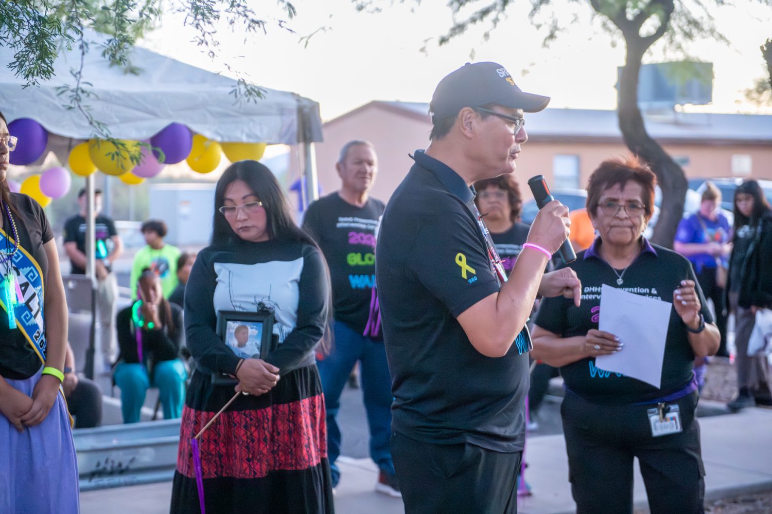 Glow Walk Helps Community Members Heal | O'Odham Action News